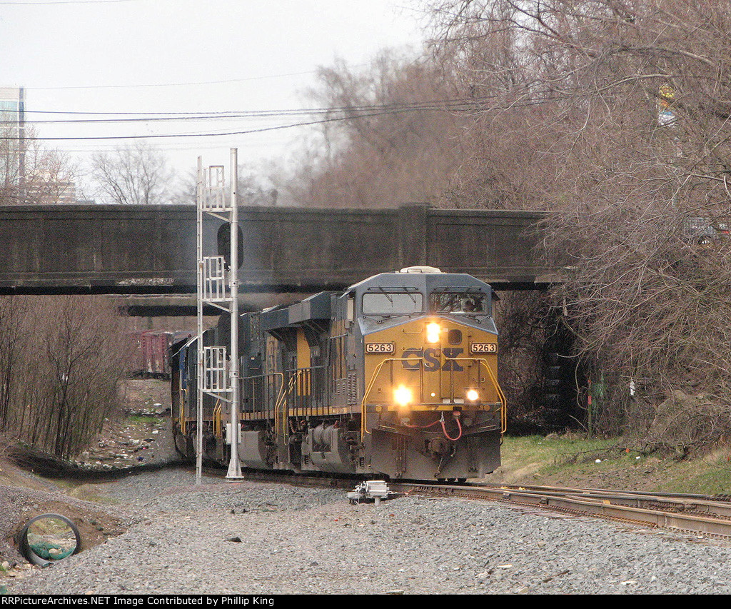 CSX 5263 Q410
